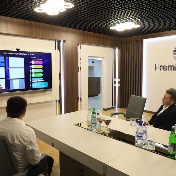 Vazir Farg‘ona shahridagi “Premiumsoft” MChJ faoliyati bilan tanishdi